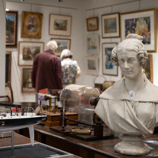 Expert Guide to Selling Antiques and Collectibles at RWB Auctions